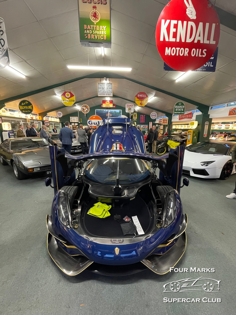 Club Heads to Zach’s Garage | Surrey – Four Marks Supercar Owners Club